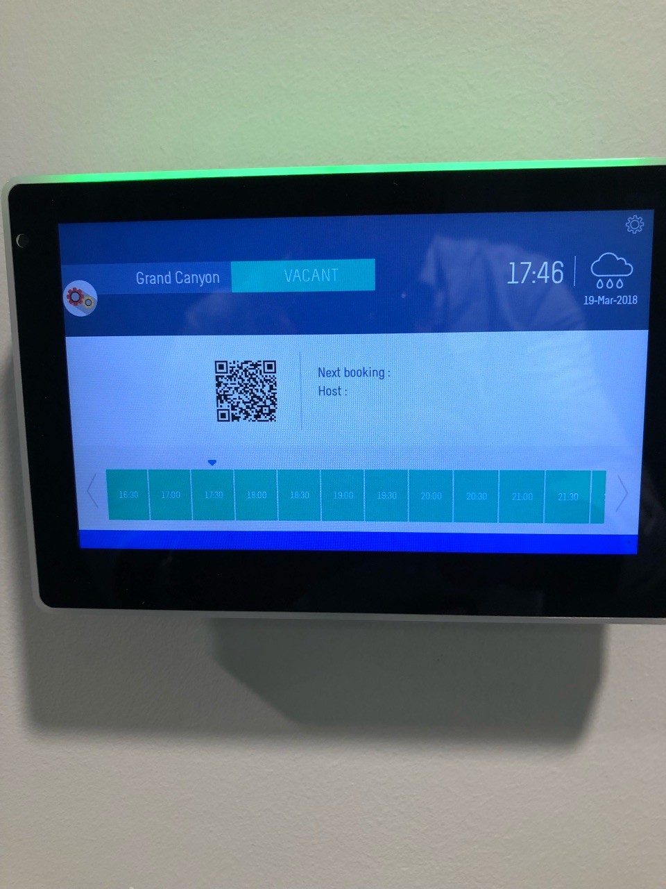 Industrial HMI Wall Mount 7 Inch Android POE Touch Panel with RFID NFC Reader